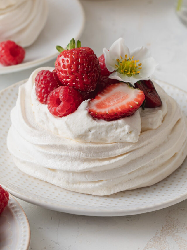 The Perfect French Meringue Recipe - Style Sweet