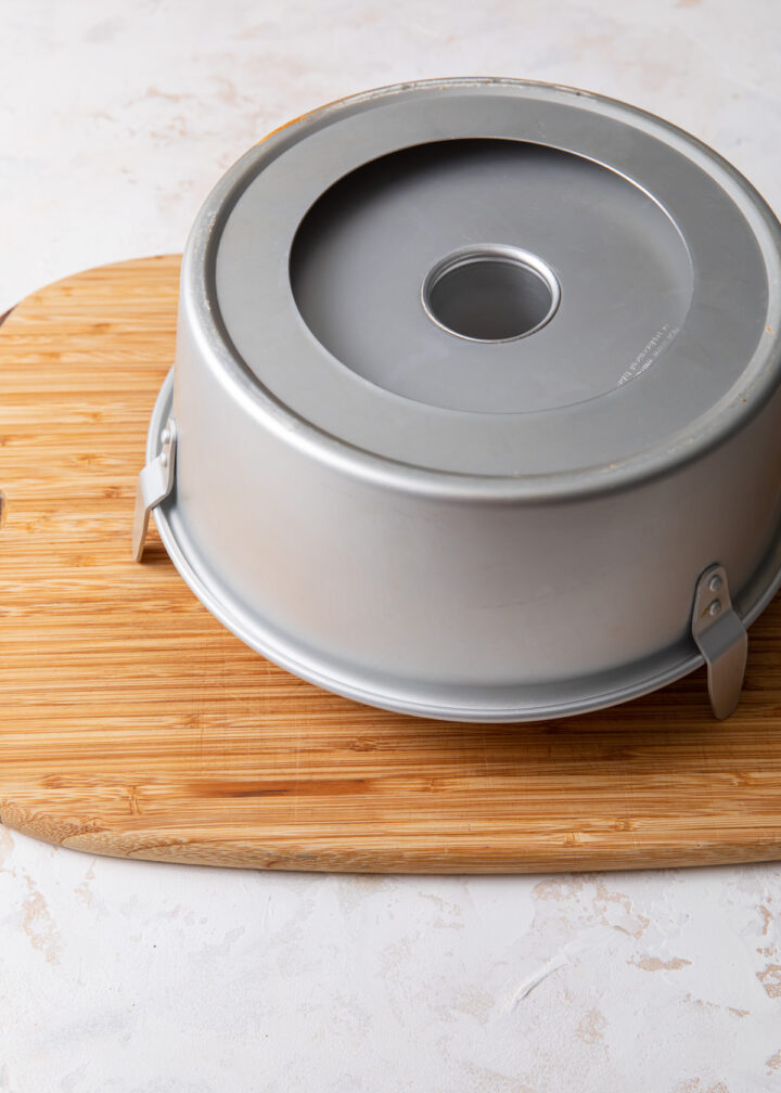 How to Make a Vanilla Chiffon Cake - Style Sweet