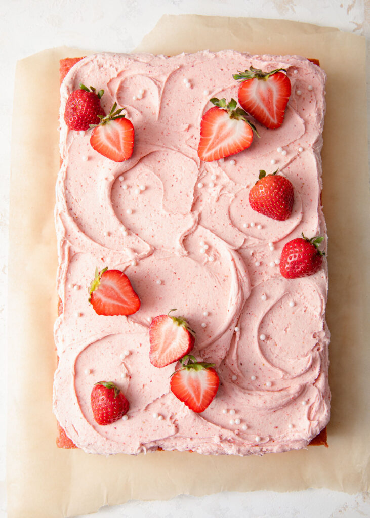 Fresh Strawberry Sheet Cake - Style Sweet