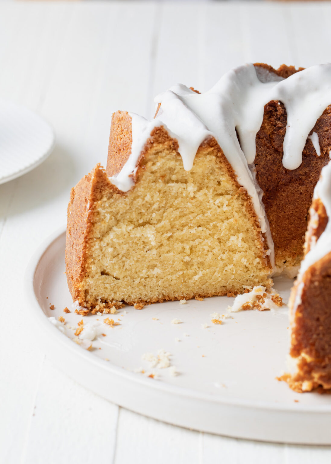 Easy and Moist Cardamom Cake - Style Sweet