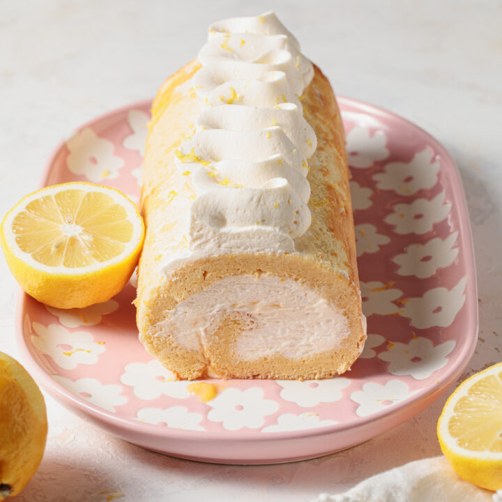 Lemon Swiss Roll - Style Sweet